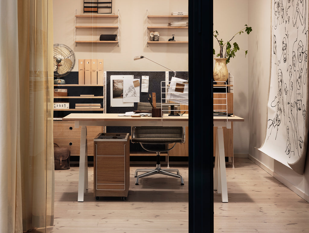 Height Adjustable Work Desk by String · Really Well Made
