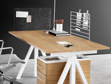 Height Adjustable Work Desk by String · Really Well Made