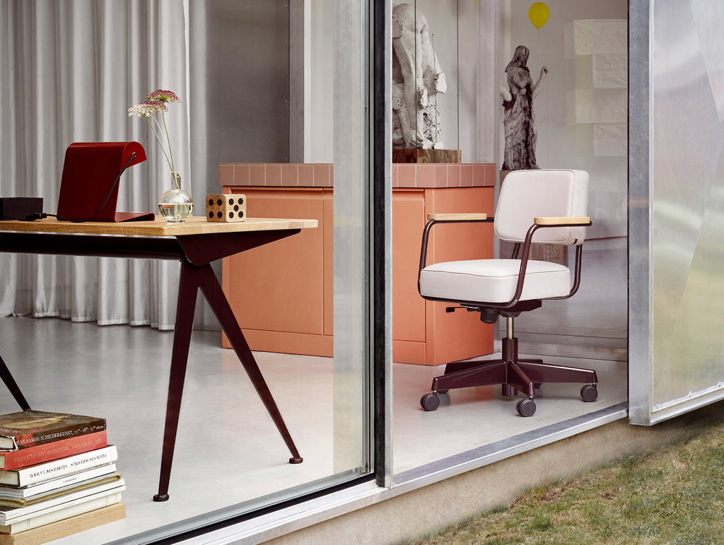 Compas Direction Desk by Vitra · Really Well Made