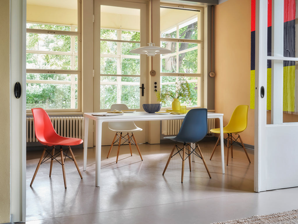 Plate Dining Table by Vitra · Really Well Made