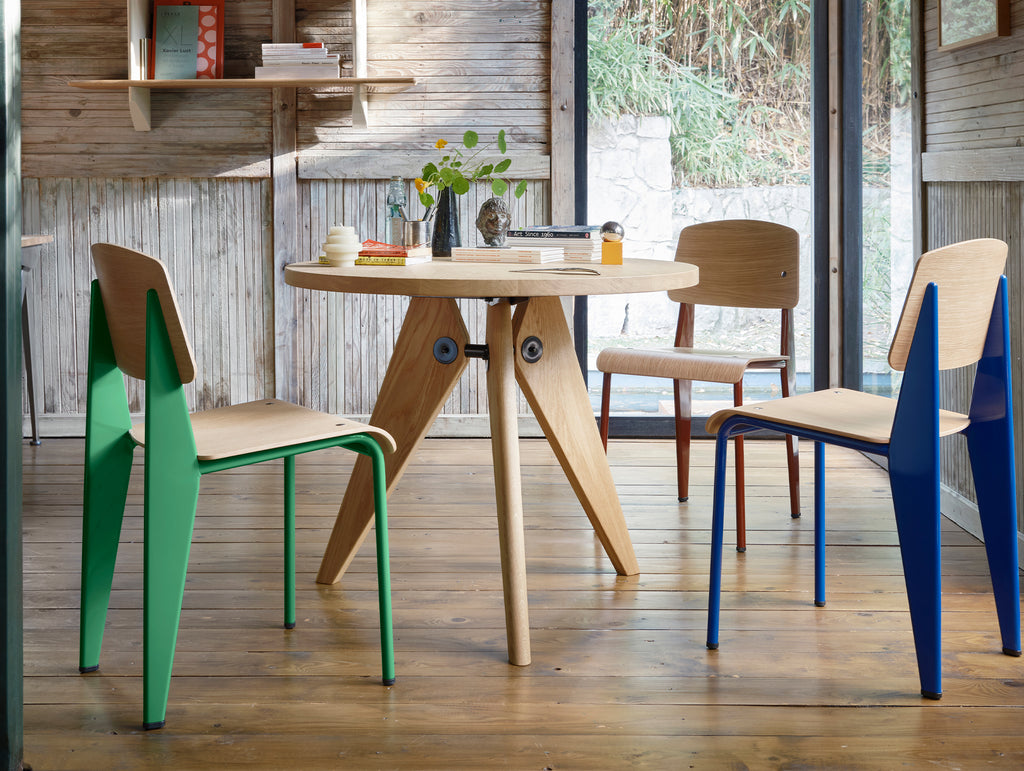 Gueridon Dining Table by Vitra · Really Well Made