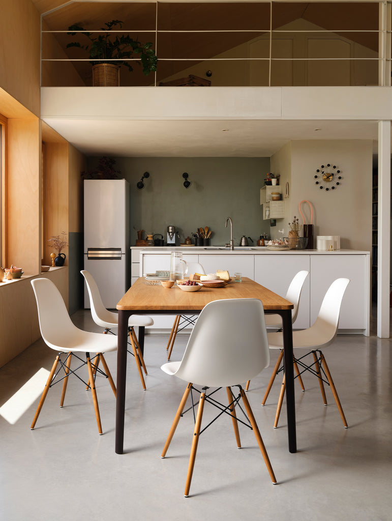 Plate Dining Table by Vitra · Really Well Made
